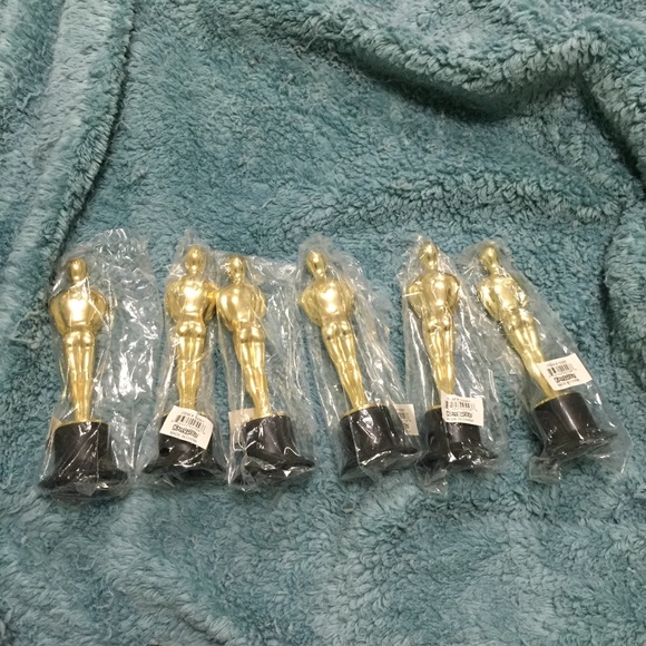 kangaROOS | Party Supplies | 6 Pc Set Small Gold Award Trophies | Poshmark